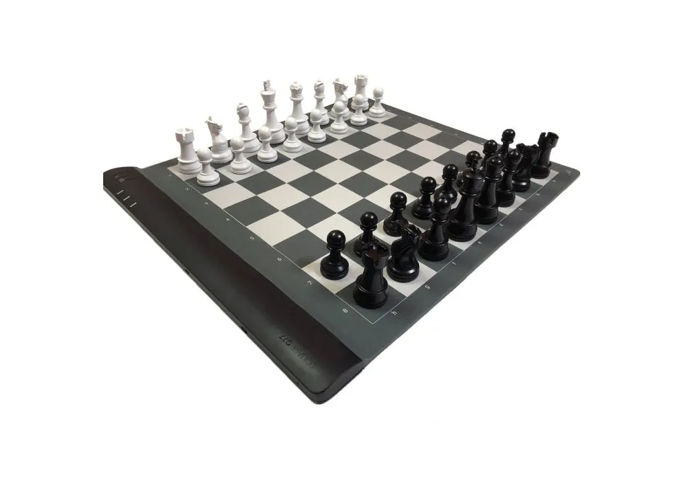 Square off chess board store
